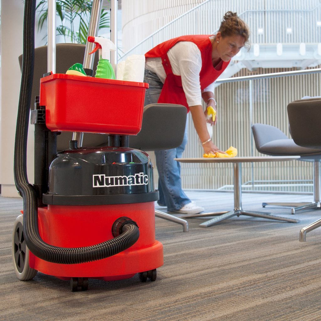 Lightweight Corex Yellow Wet Floor Sign - JanPal (UK) | Leading ...